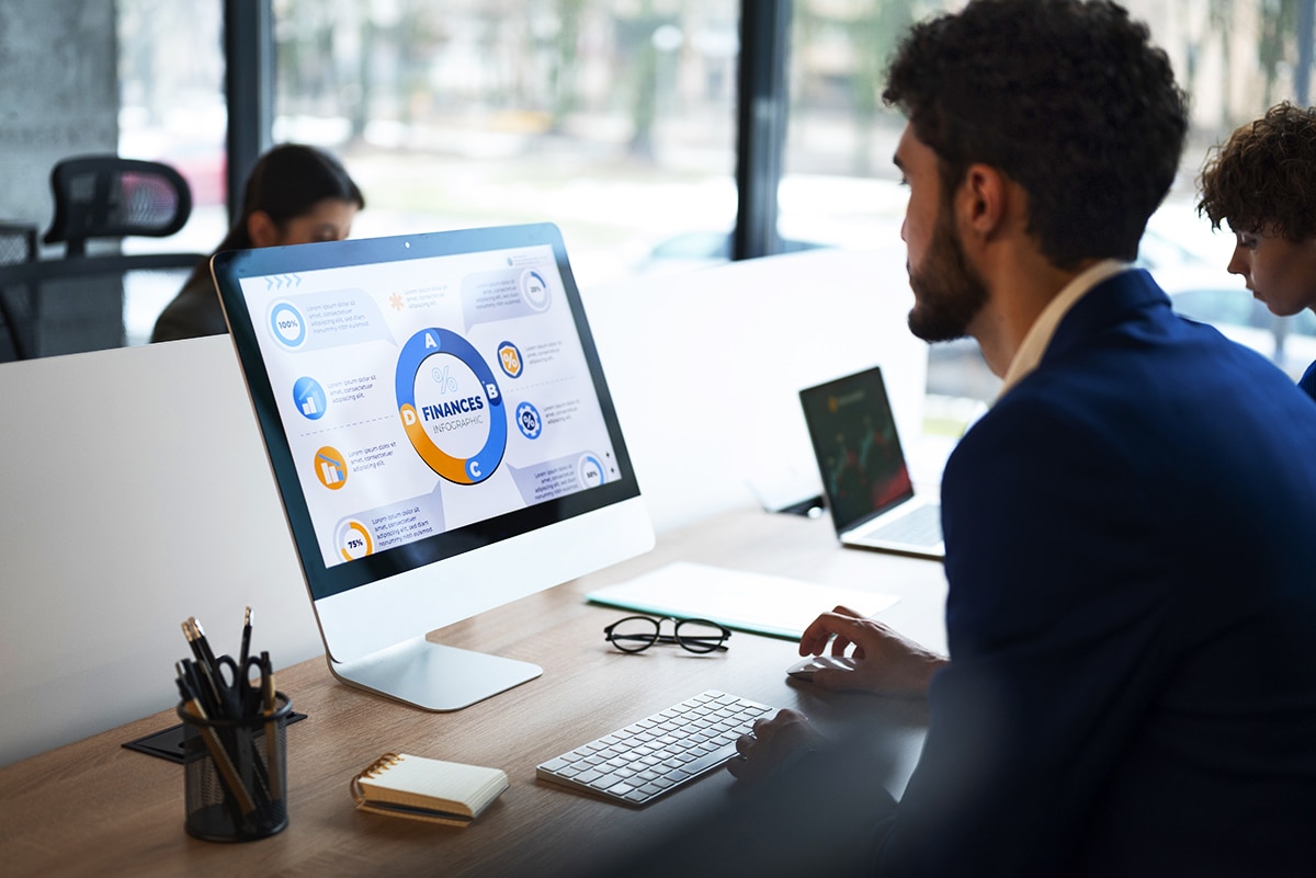 Potencia tus contenidos visuales con enlaces estratégicos en infografías